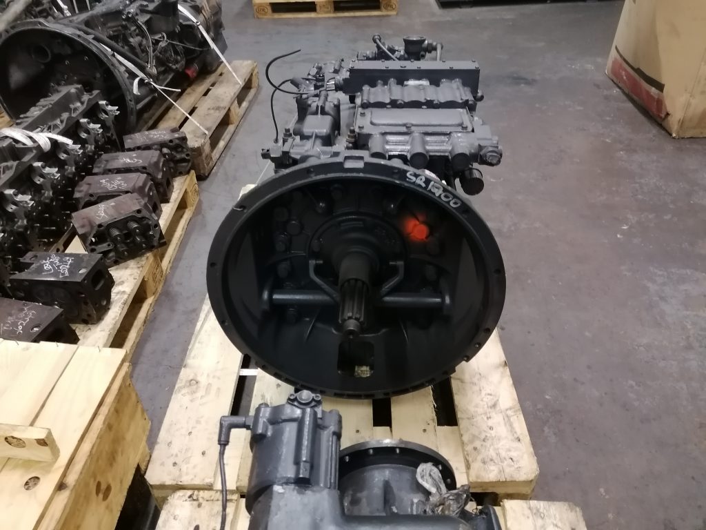 Volvo SR1700 Gearbox - Durban Truck and Bus Spares