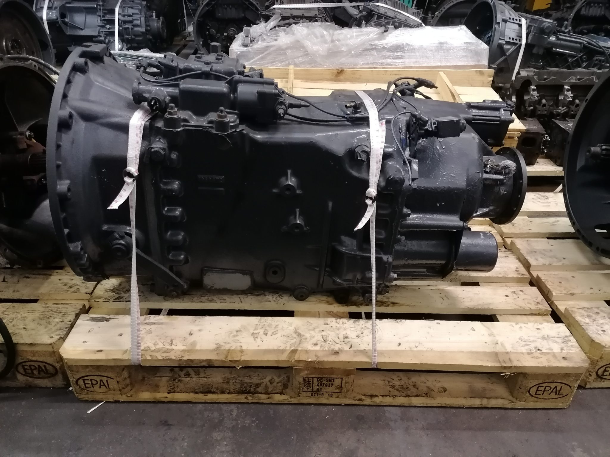 Volvo SR1400 Gearbox - Durban Truck and Bus Spares